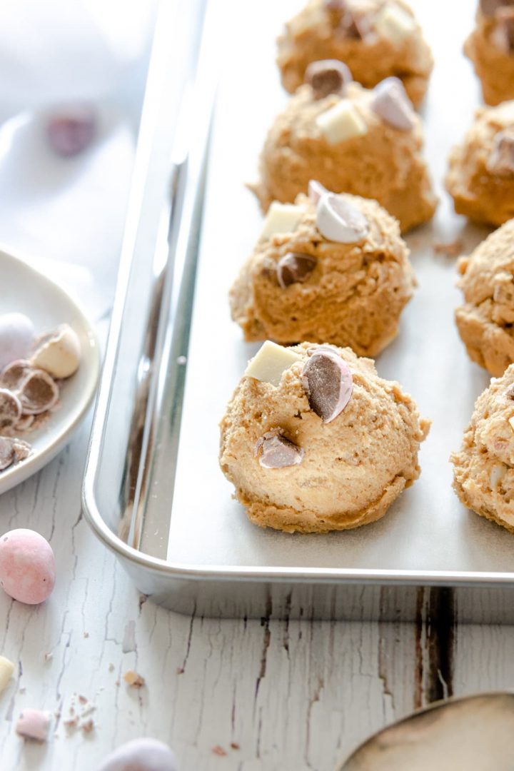 Mini Egg Cookies - Crumbs and Corkscrews