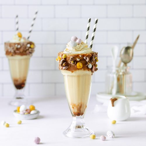 Mini Egg Milkshake - Crumbs and Corkscrews