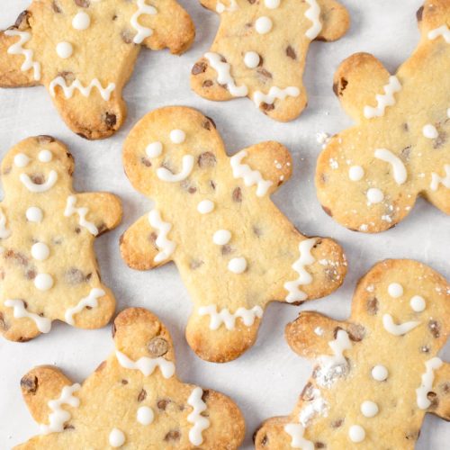 Chocolate Chip Shortbread Men - Crumbs and Corkscrews