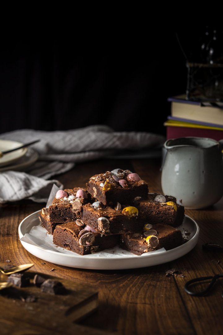 Mini Egg Brownies - Crumbs and Corkscrews