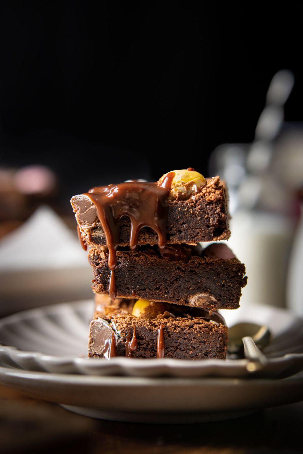 Mini Egg Brownies - Crumbs and Corkscrews