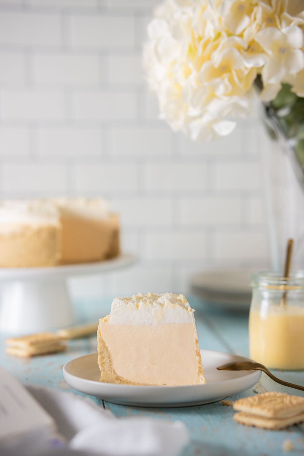 No Bake Custard Cream Cheesecake - Crumbs and Corkscrews